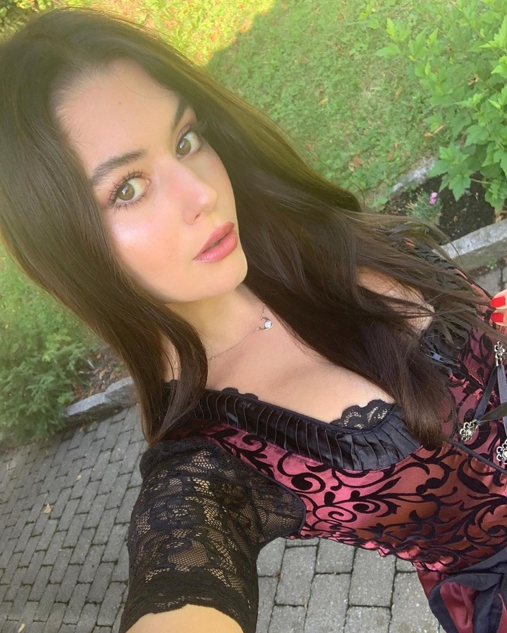 Image of Zoelle Frick