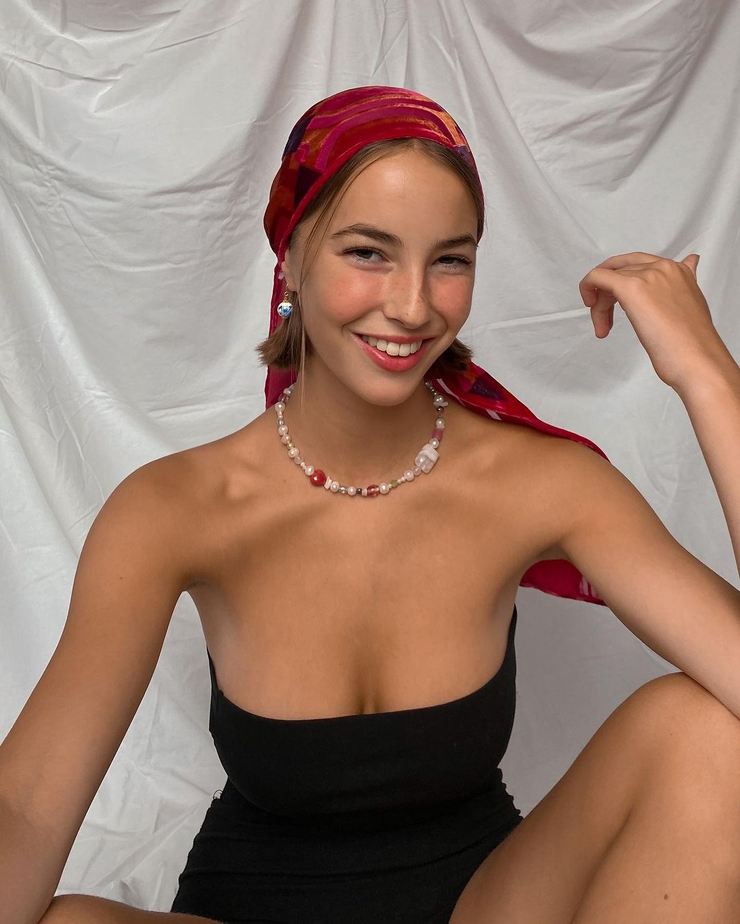 Picture of Amelie (model)