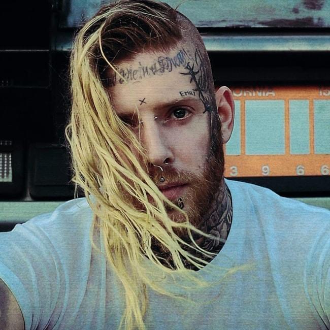 Picture of Tom MacDonald (Rapper)