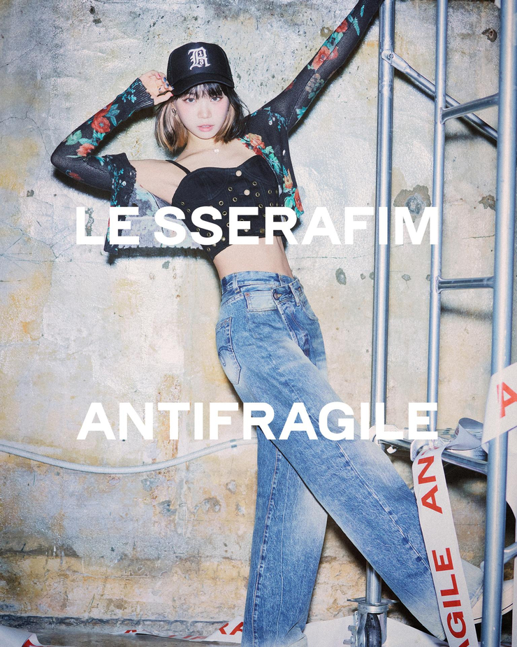 Picture of LE SSERAFIM