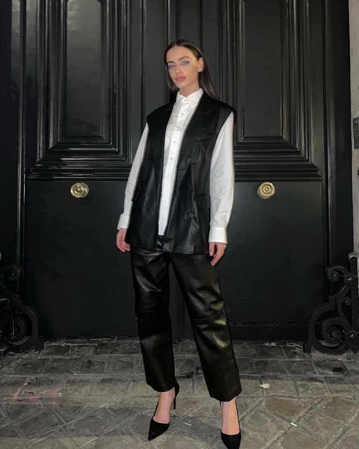 Picture of Yael Shelbia