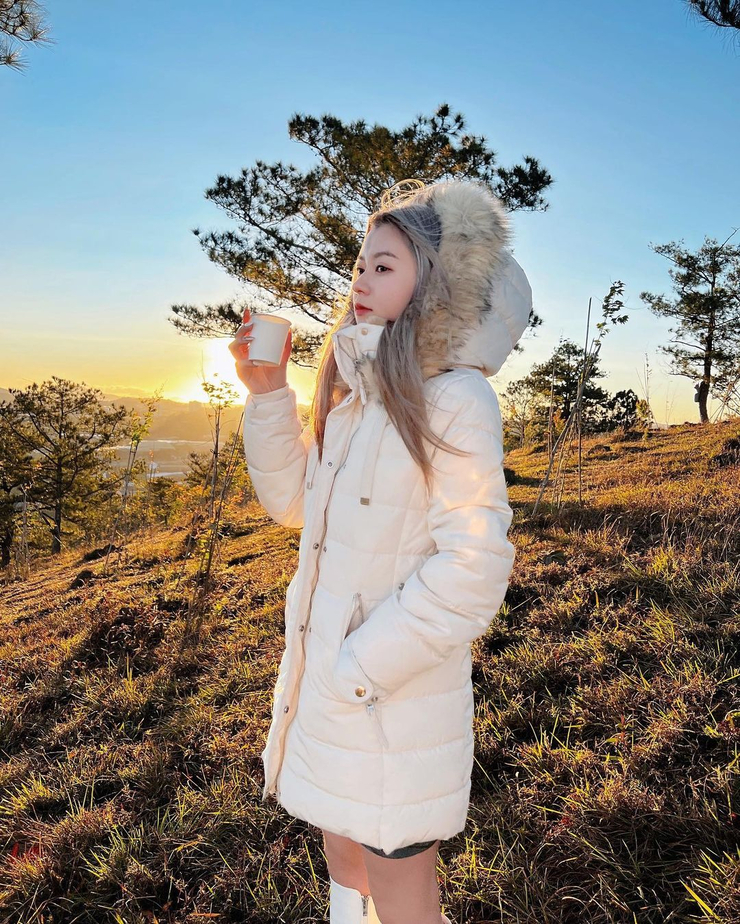 Trang Thu Tran image