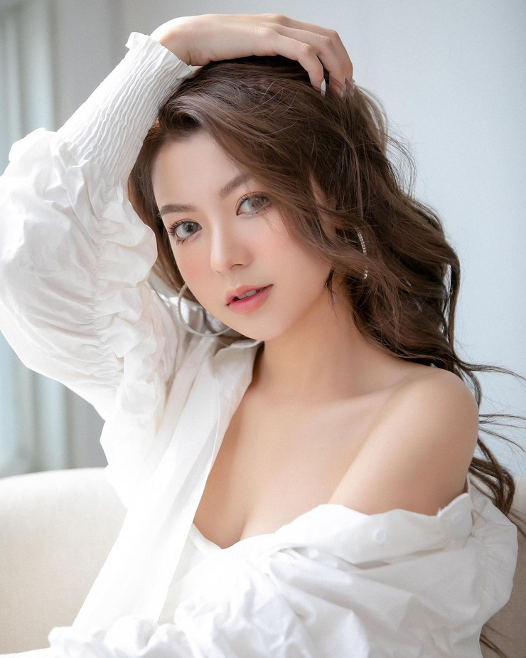 Trang Thu Tran image