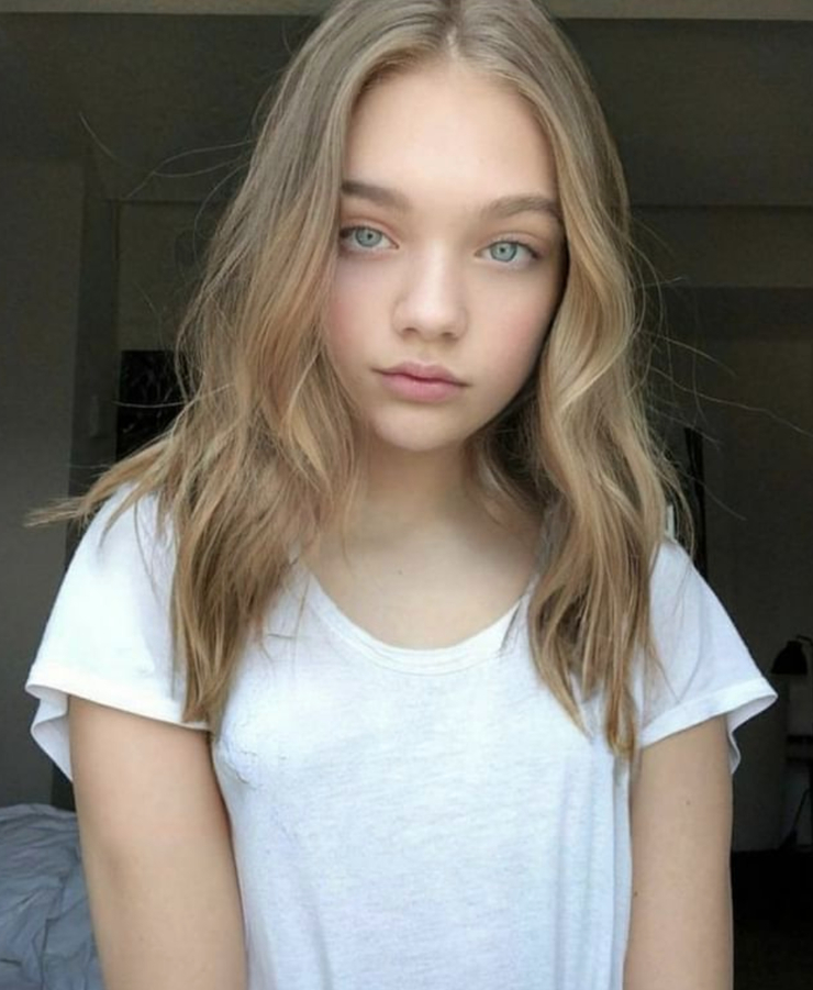 Image of Bella White