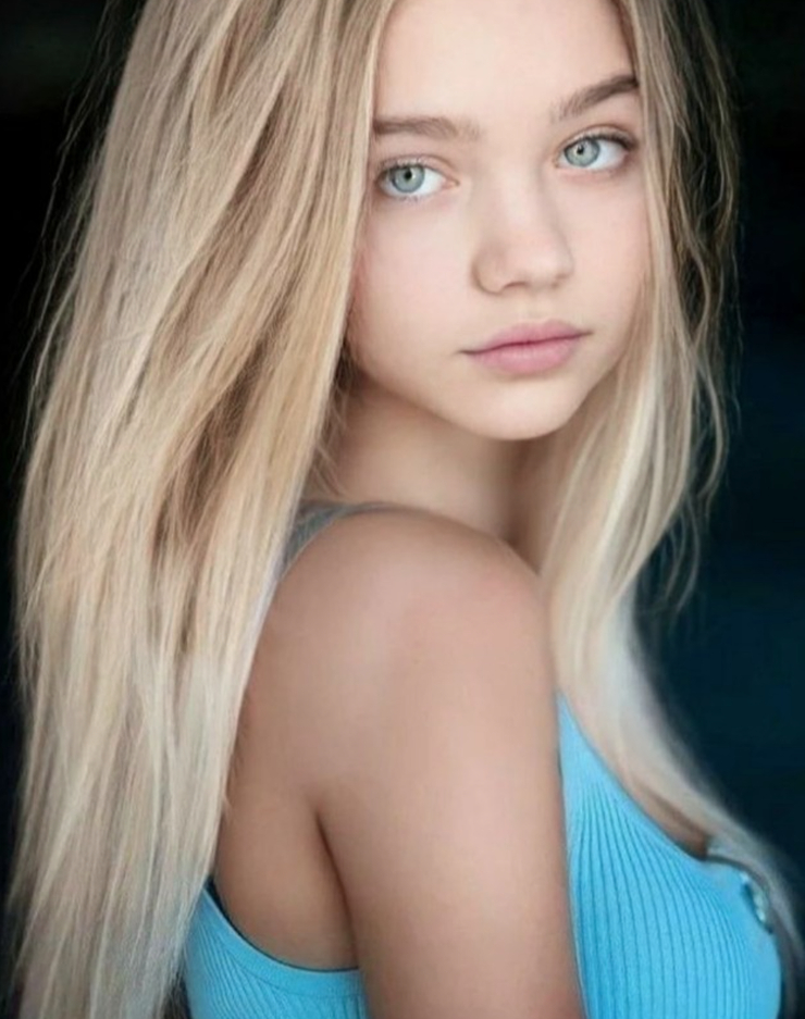 Picture of Bella White