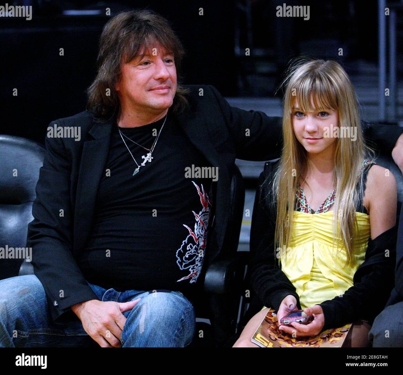 Picture of Ava Sambora
