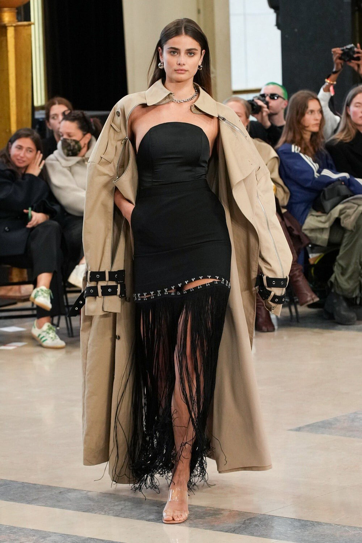 Picture of Taylor Marie Hill