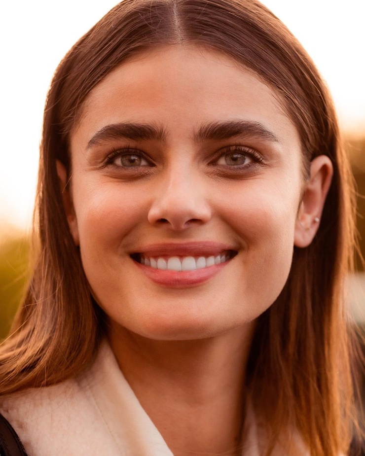 Picture of Taylor Marie Hill