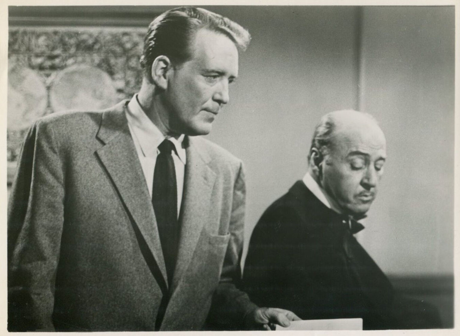 Dick Foran, Robert Griffin