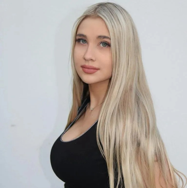 Picture of Julia Dunaj