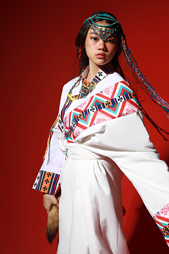 Picture of Yasmine Ee