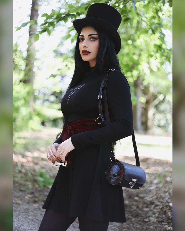 Foroogh Atash picture