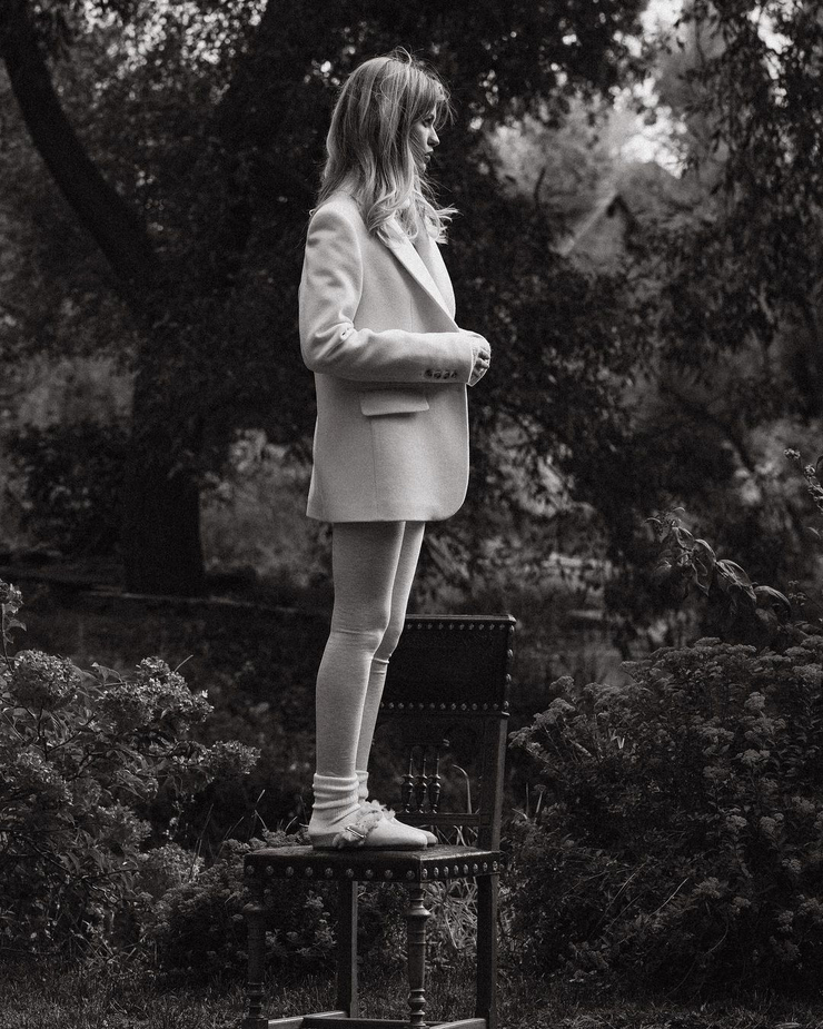 Picture of Luna (model)