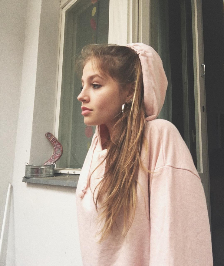 Flora Thiemann image