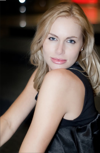 Picture of Sarah Rhoades