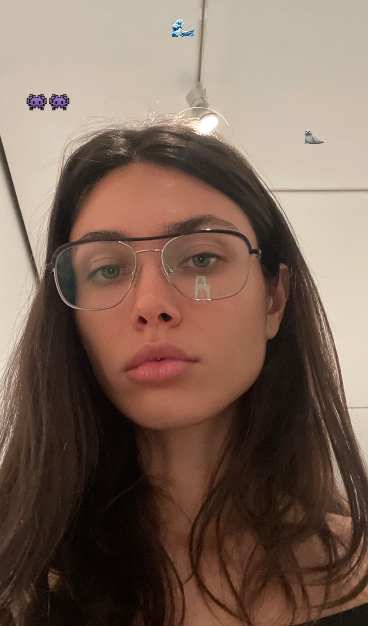 Vika Bronova picture