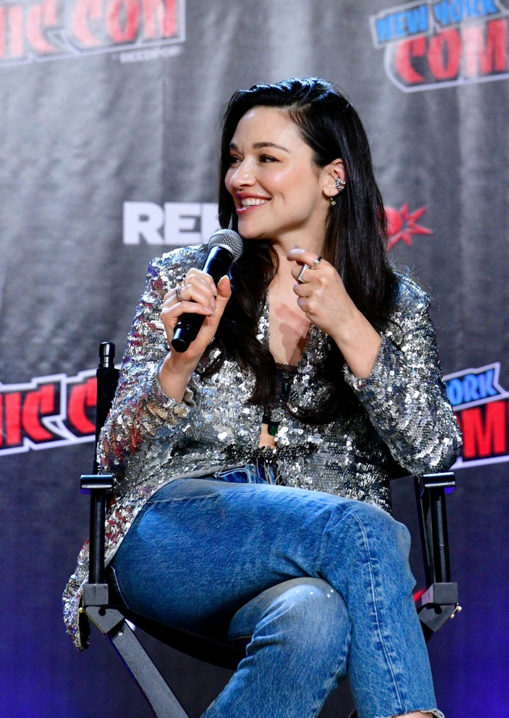 Crystal Reed picture