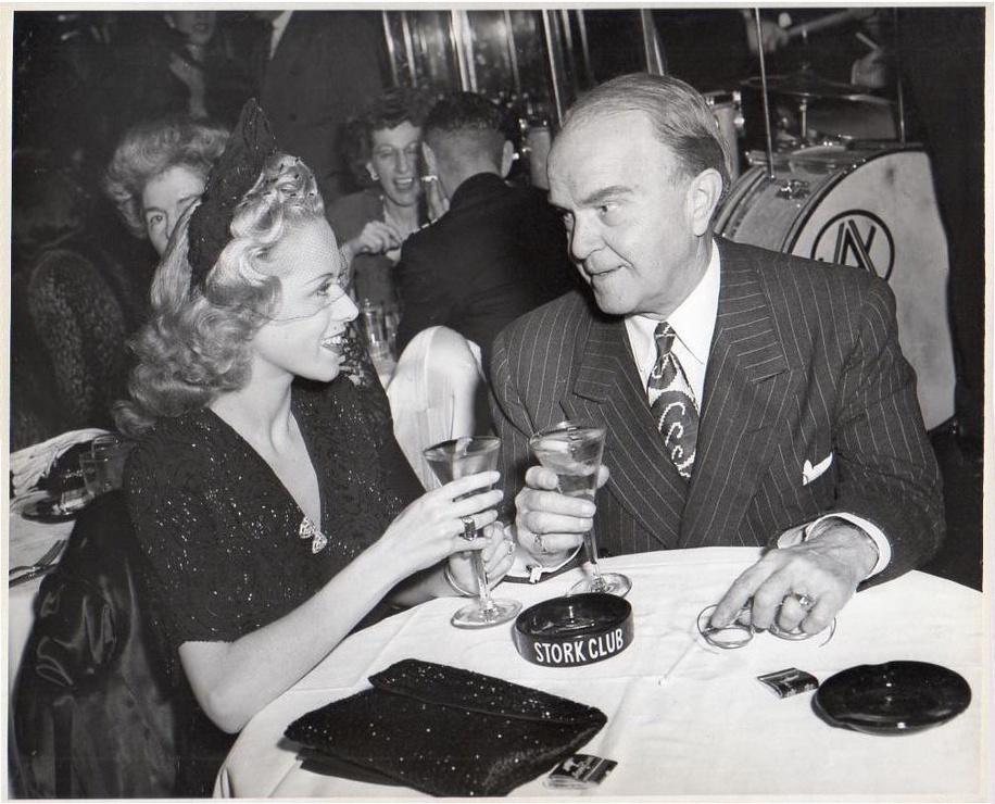 Shirley Paige, Victor Moore