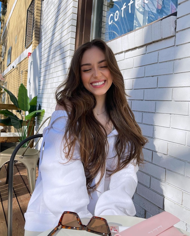 Thalia Crawford | TikTok · Thalia Crawford – BNVS