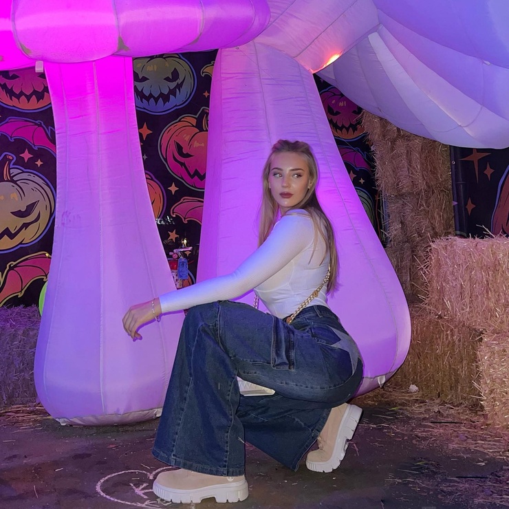 Picture of Bethany Lily April