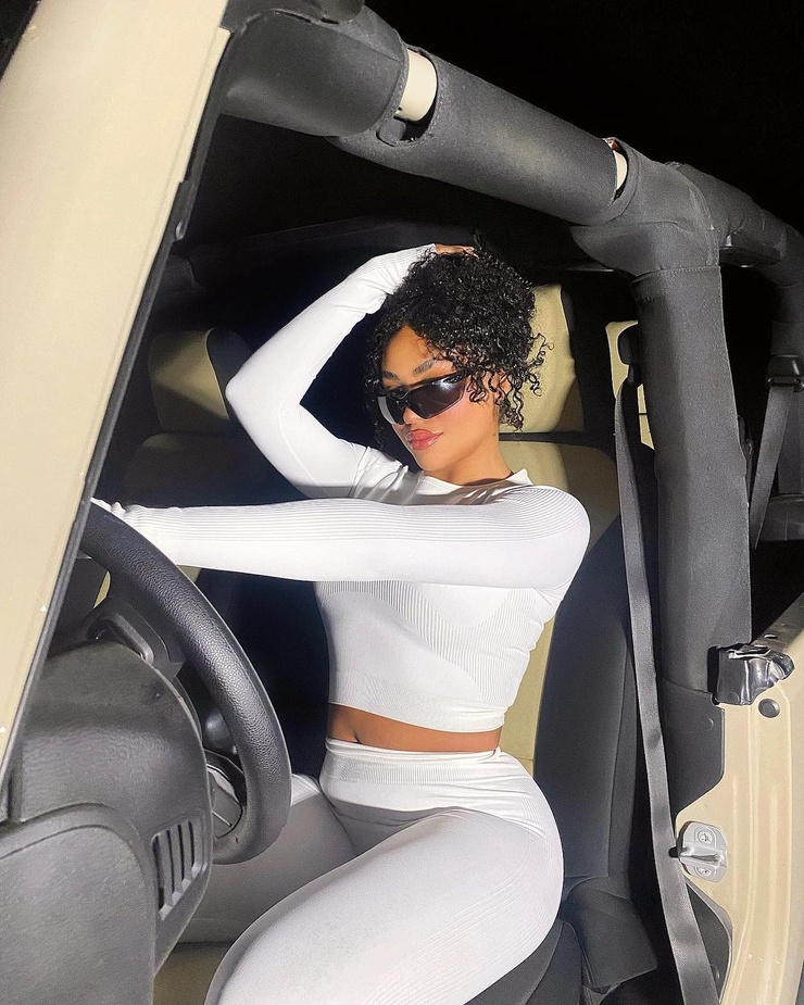 Picture of Kitra Bell