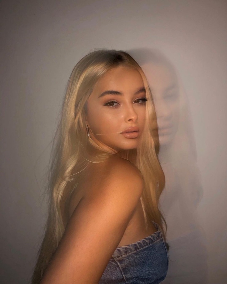 Megisa Pregna picture