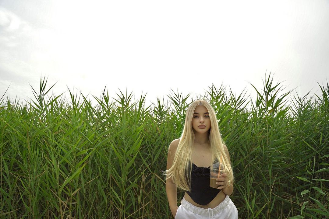 Megisa Pregna picture