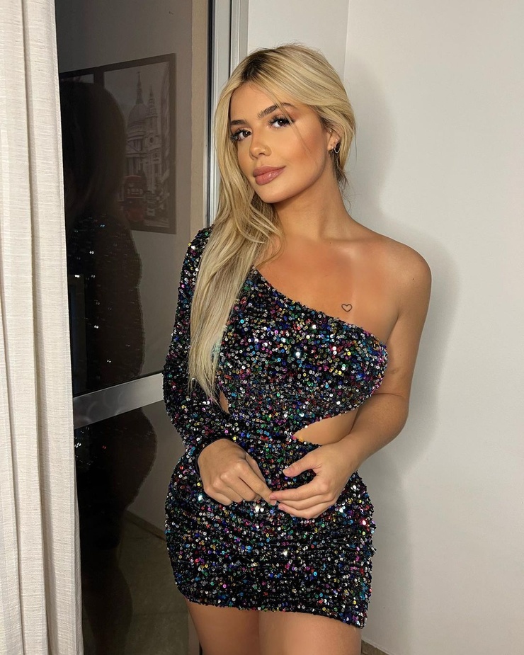 Giovanna Menezes image