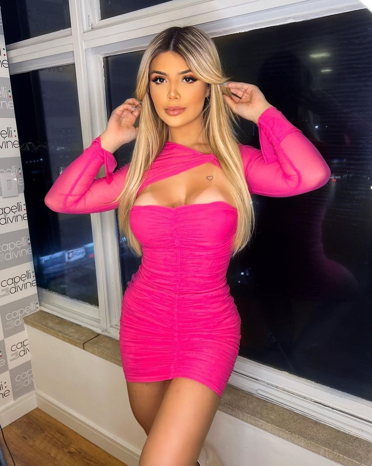 Picture of Giovanna Menezes