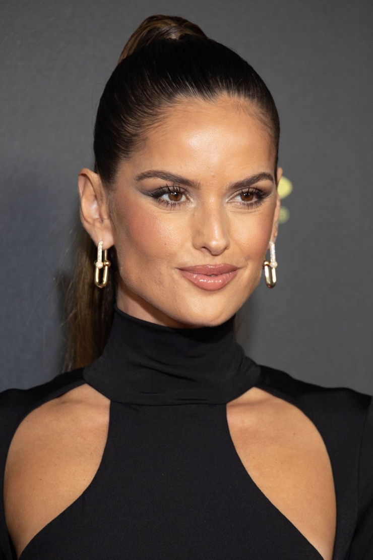 Picture of Izabel Goulart