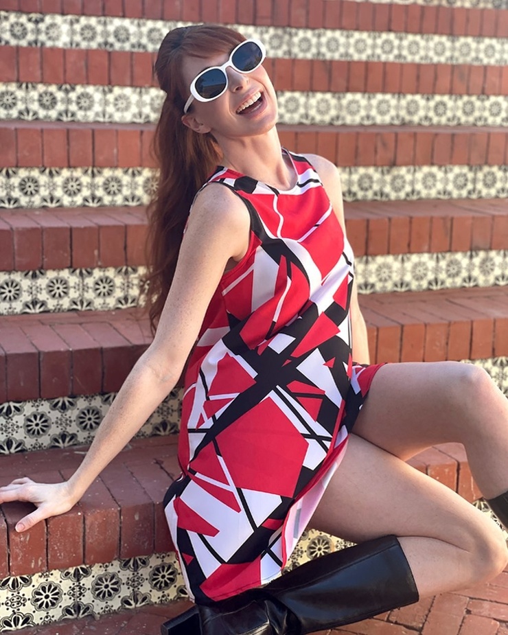 Picture of Lisa Foiles