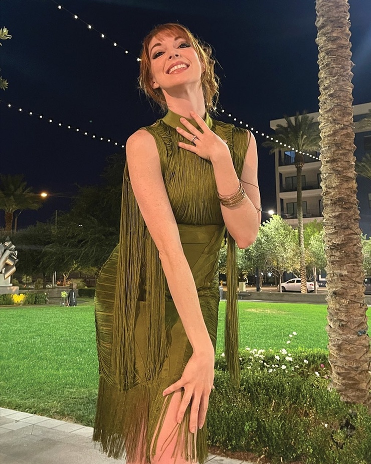 Picture of Lisa Foiles