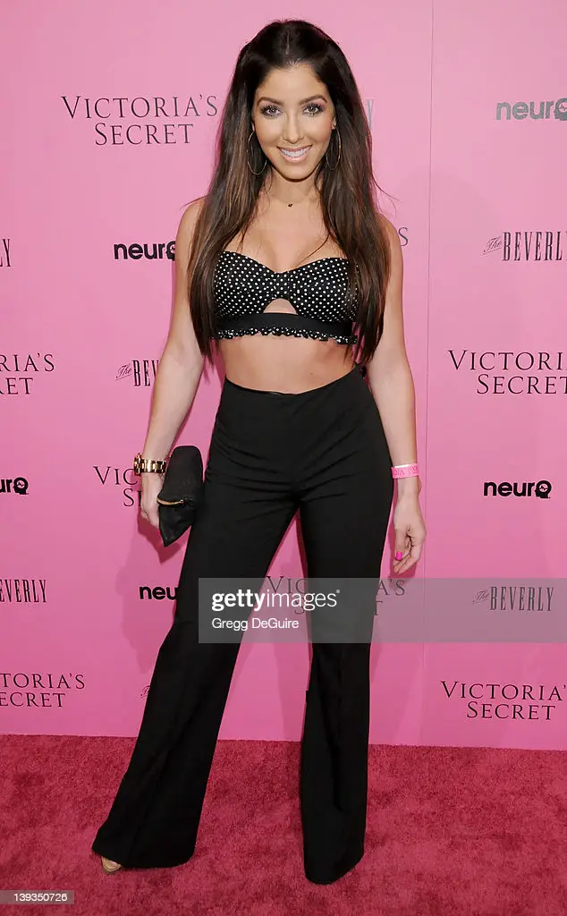 Image of Melissa Molinaro (artist)