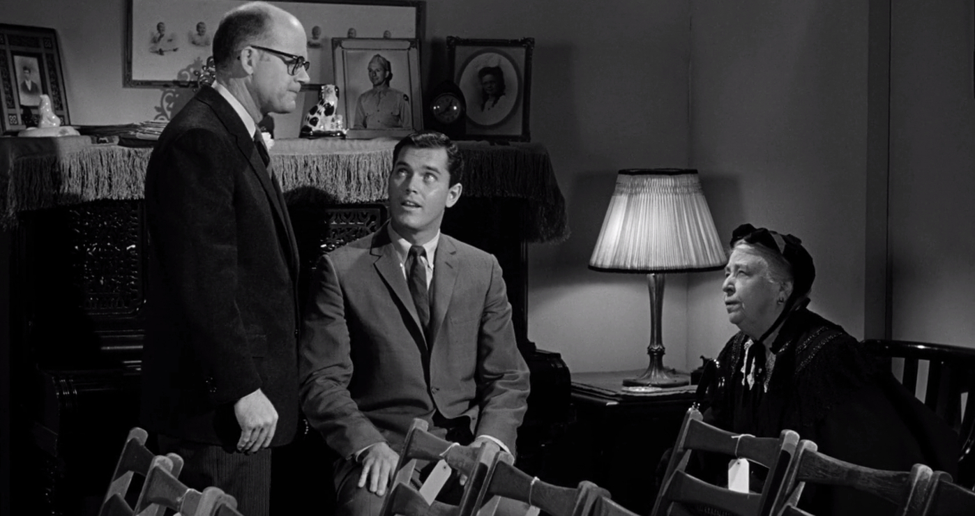 Bob Sweeney, Jeffrey Hunter and Jane Darwell