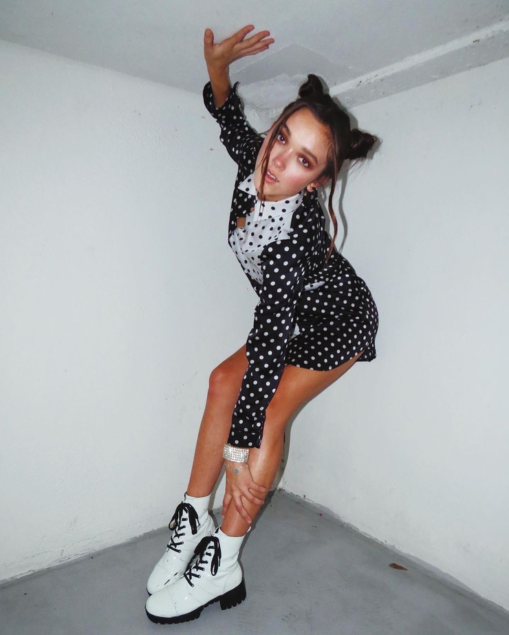 Picture of Bella Drew