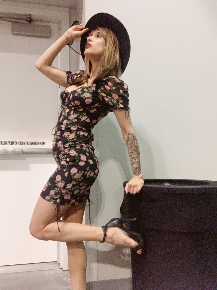 Cristina Valenzuela _ Cristina Vee | WDUM