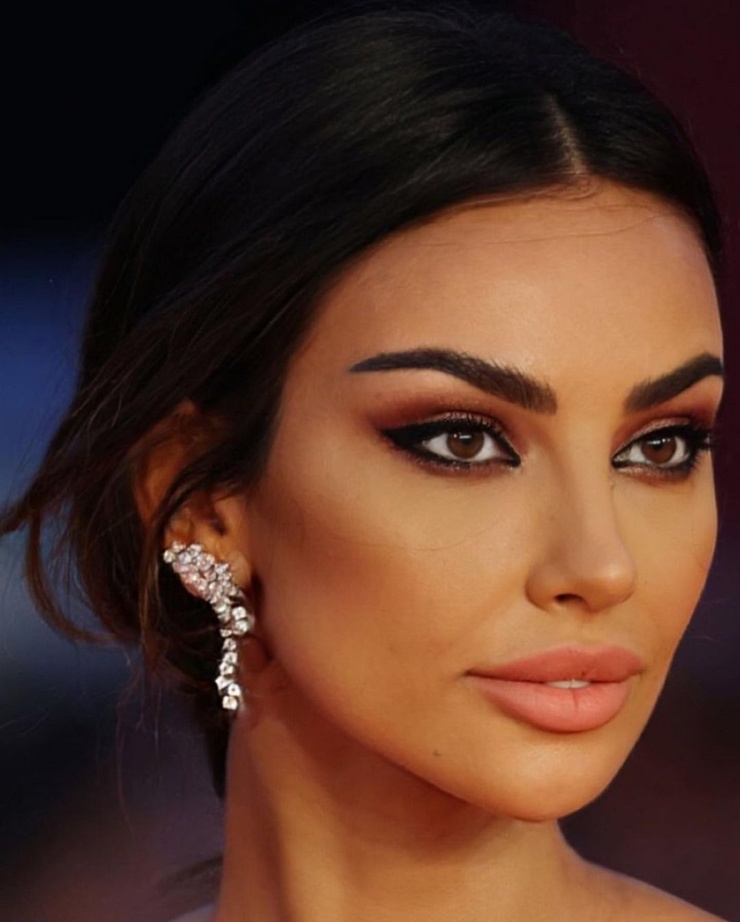 Picture of Madalina Ghenea