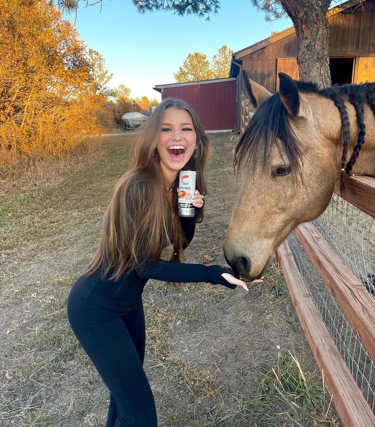 Picture of Brooke Monk