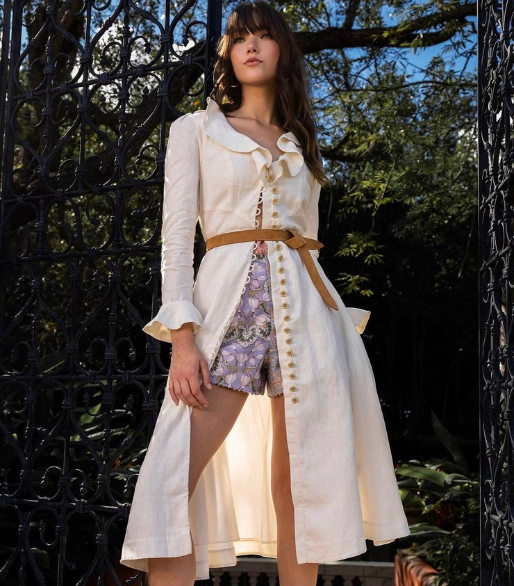 Picture of Bella Drew