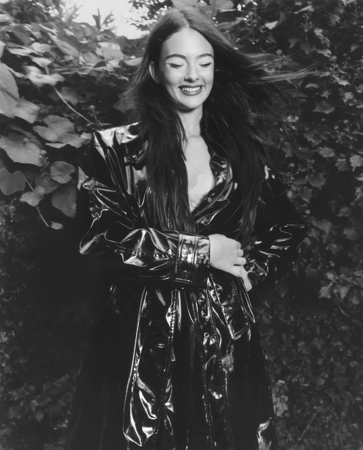 Picture of Deva Cassel