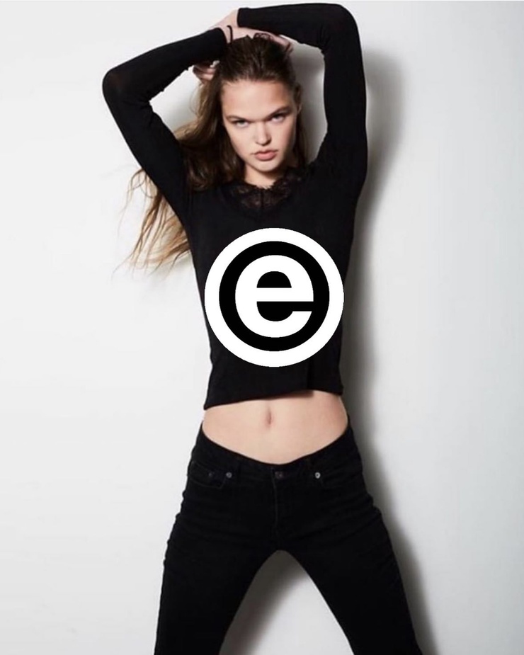 Picture of RACHEL JOHNSON model