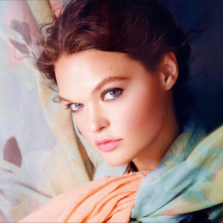 Picture of RACHEL JOHNSON model