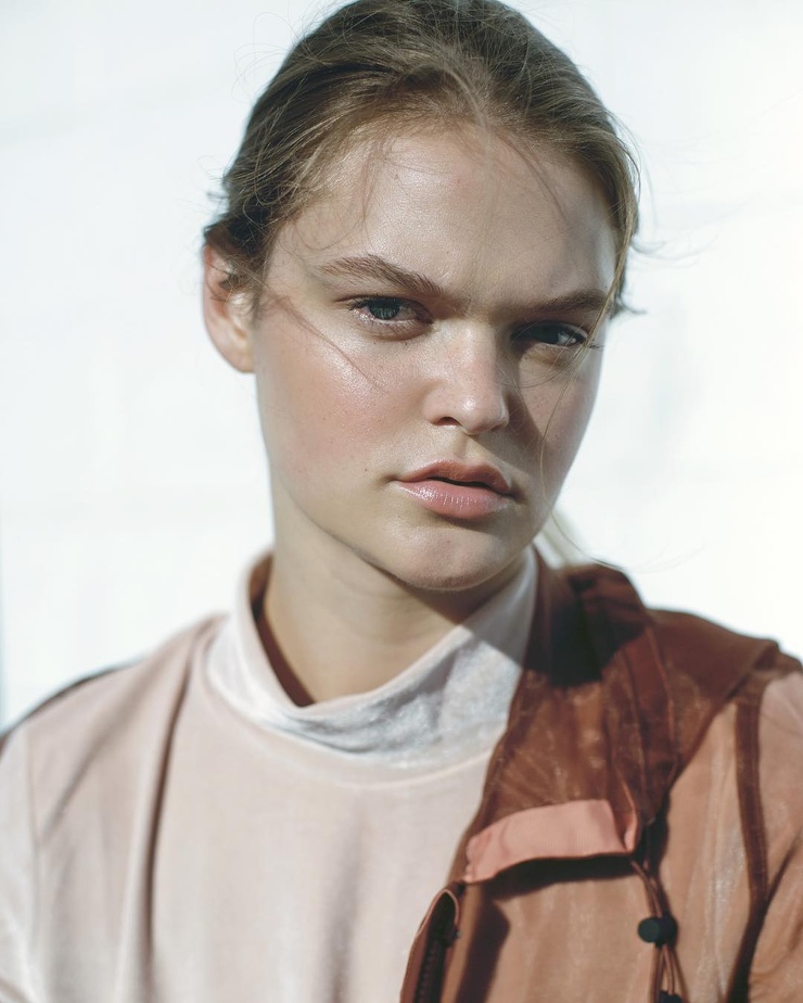 Picture of RACHEL JOHNSON model