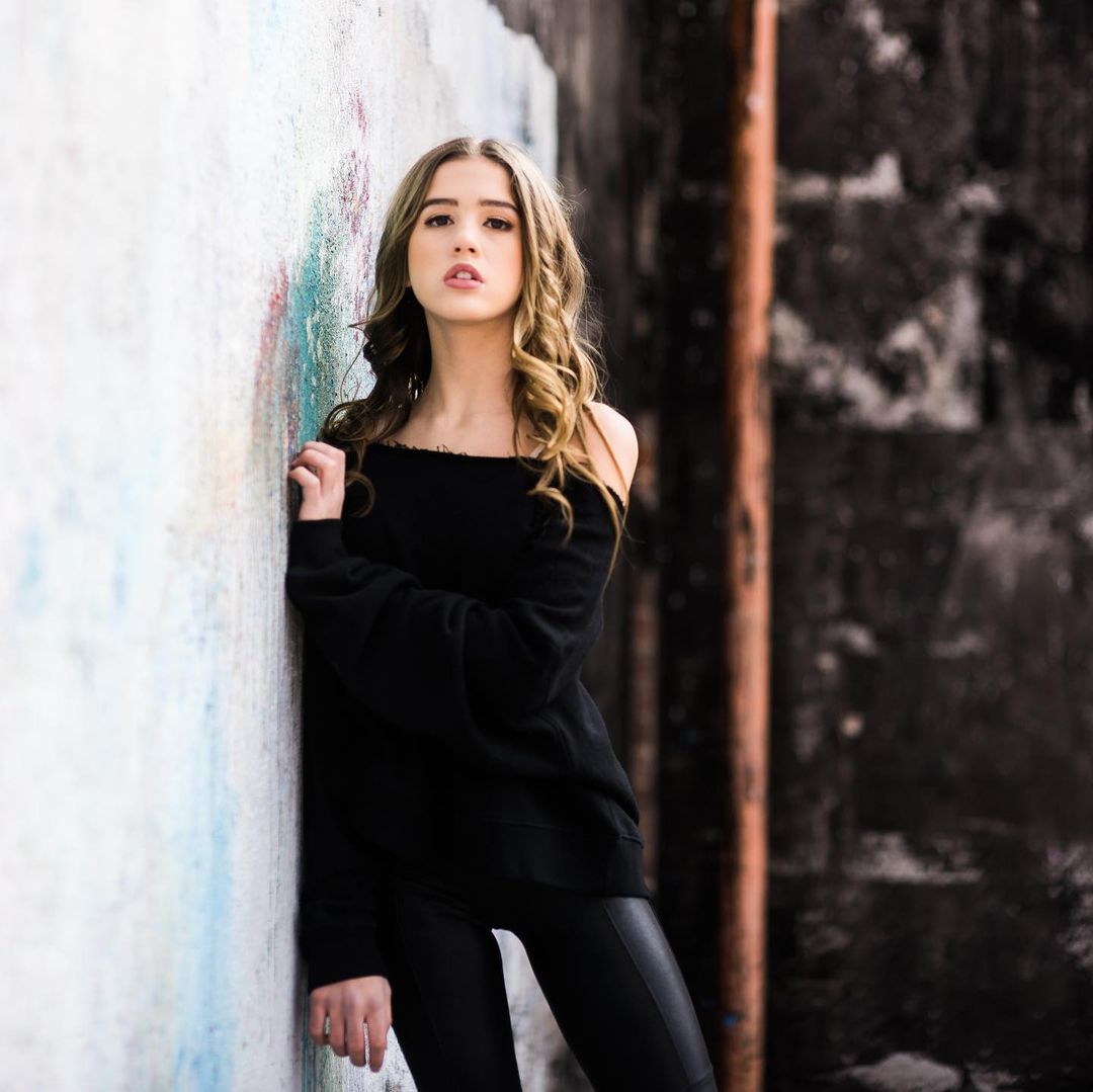 Picture of Elle Reed