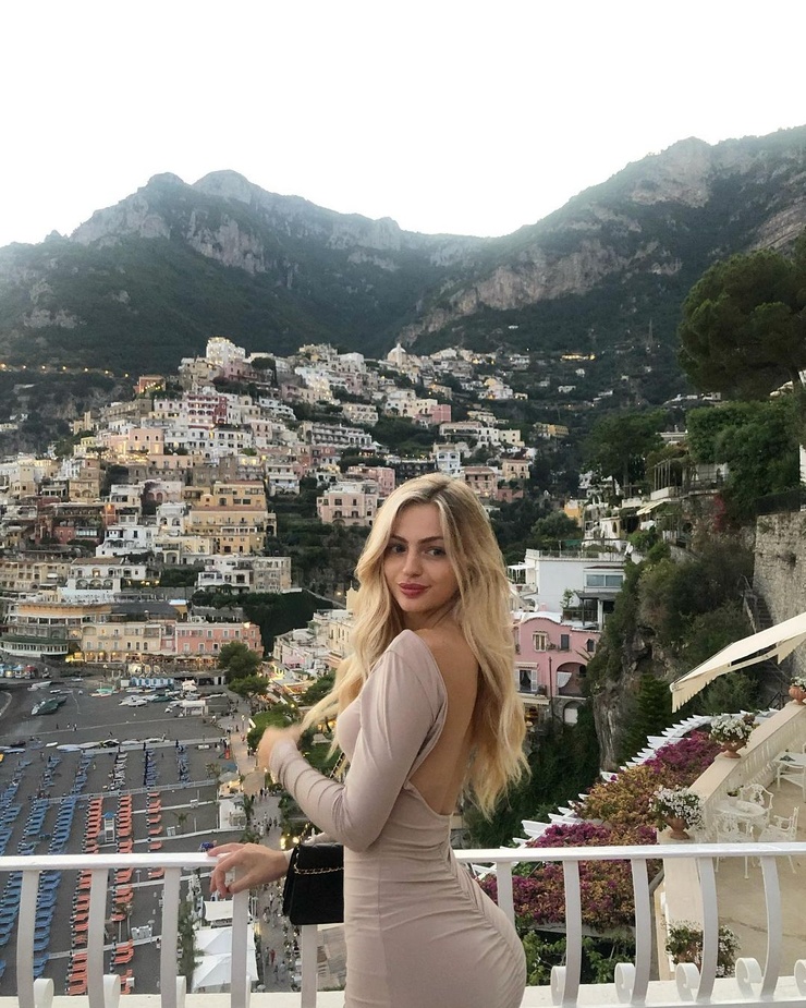 Carolina Ponti picture