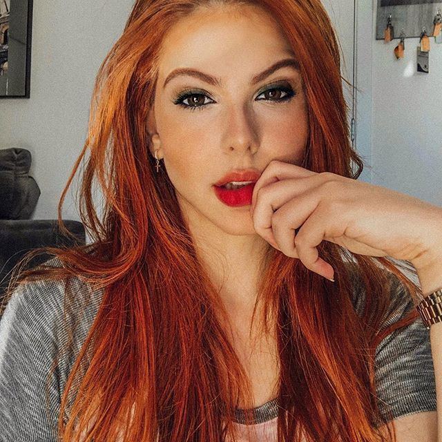 Image of Gabrielle Correa (model)
