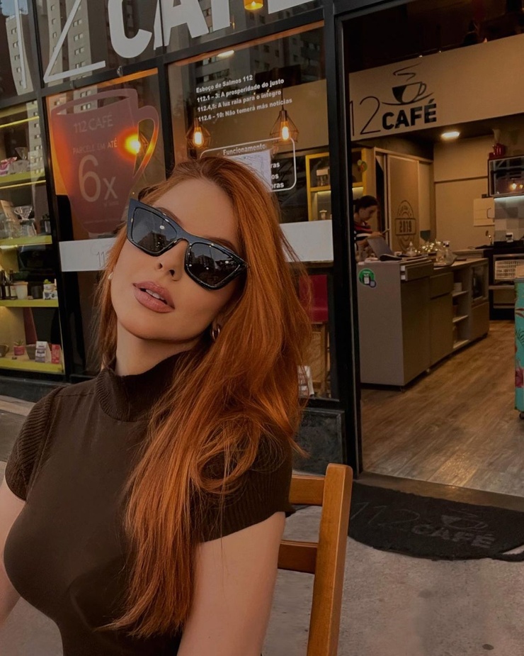 Gabrielle Correa (model) image