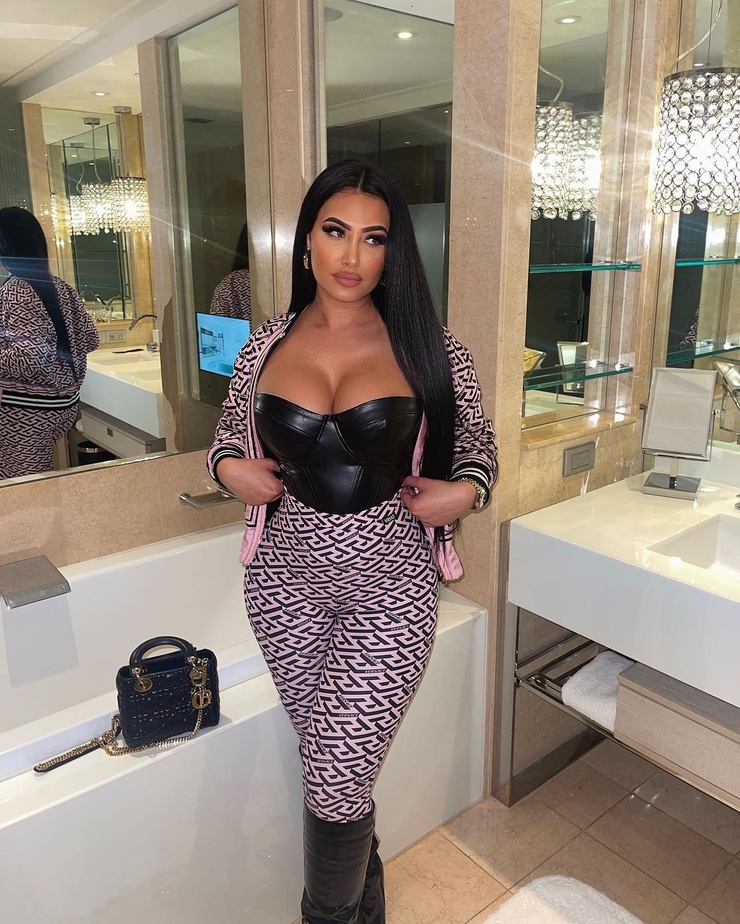 Image of Jessica Foster