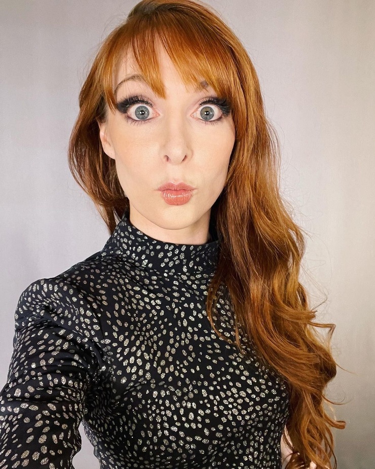 Picture of Lisa Foiles