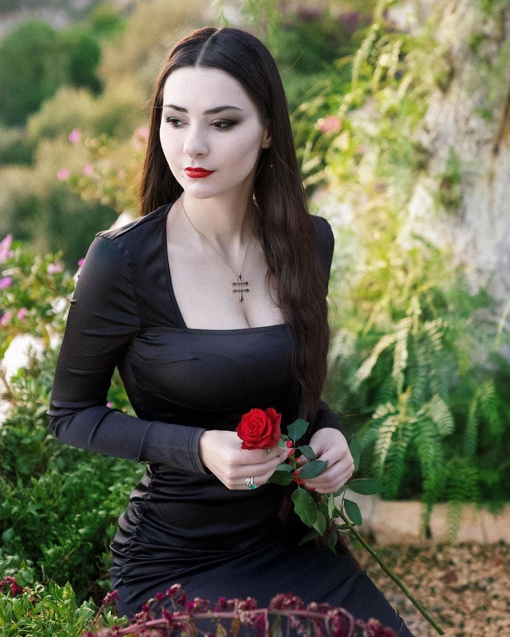 Picture of Helga Lovekaty